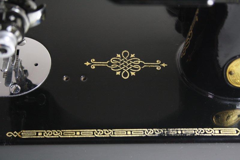 For Sale - Singer Featherweight 221, 221K Sewing Machine | Singer ...